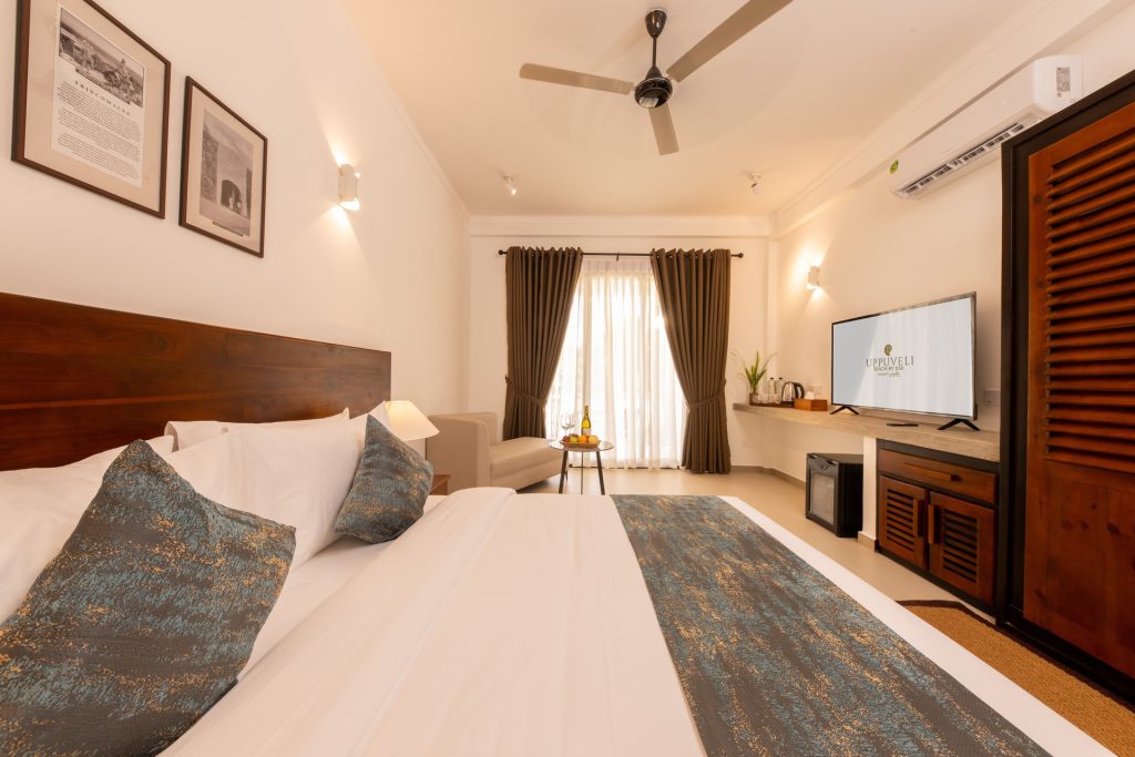 Rooms – Uppuveli Beach by DSK